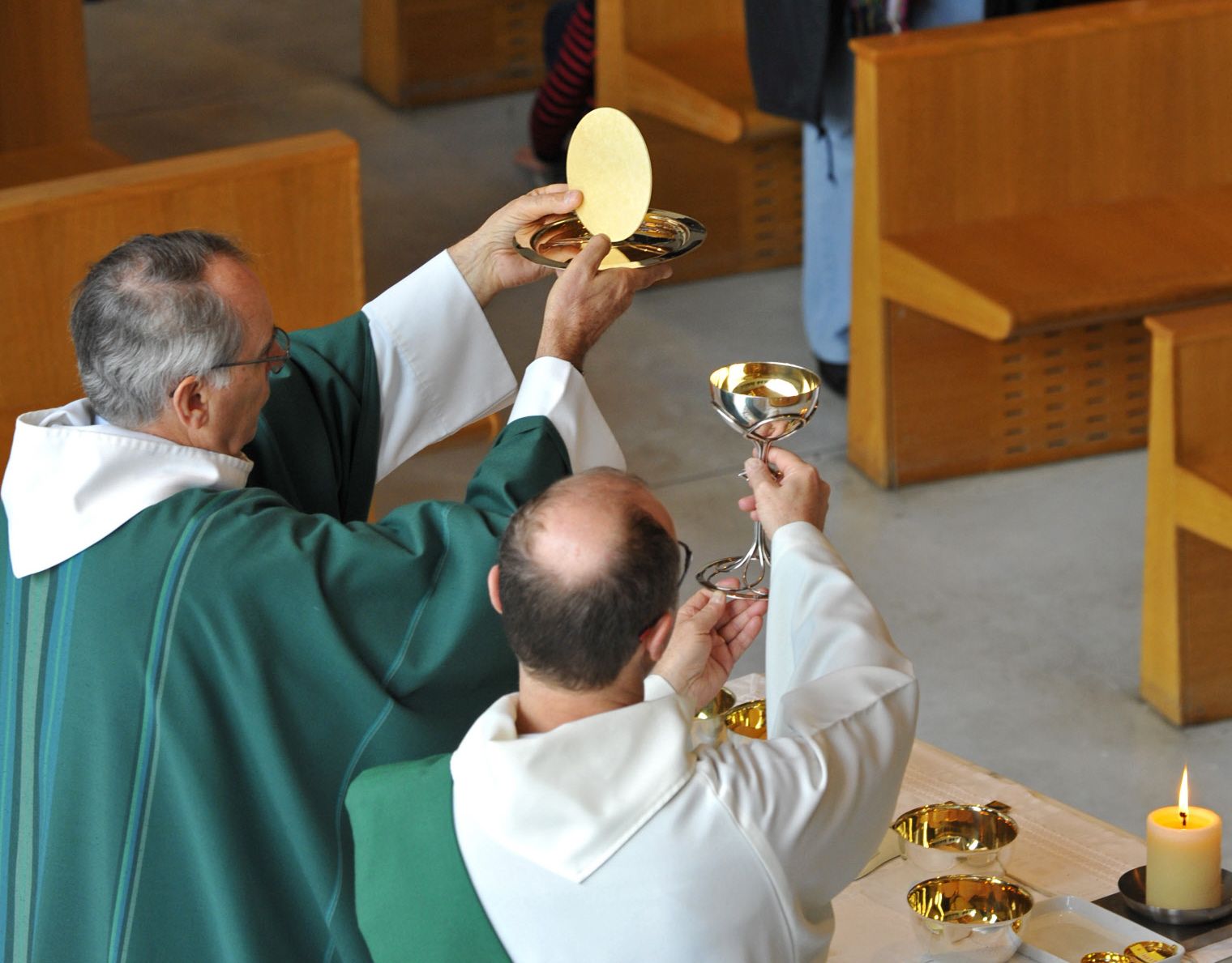 Prêtre - diacre - Diaconat aujourd'hui