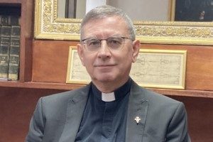 Site pour tout savoir sur le diacre - Diaconat permanent en France